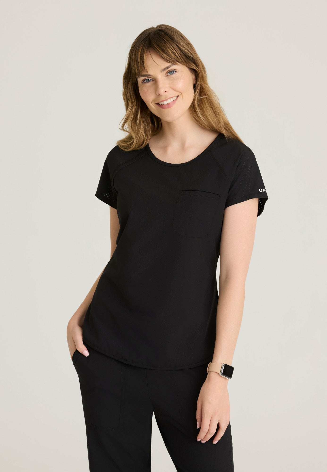 Swing Tuck-in Top - Black | Grey's Anatomy Scrubs